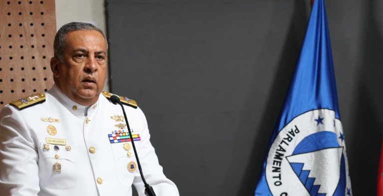 Director de Migración vicealmirante Lee Ballester informa que están ...